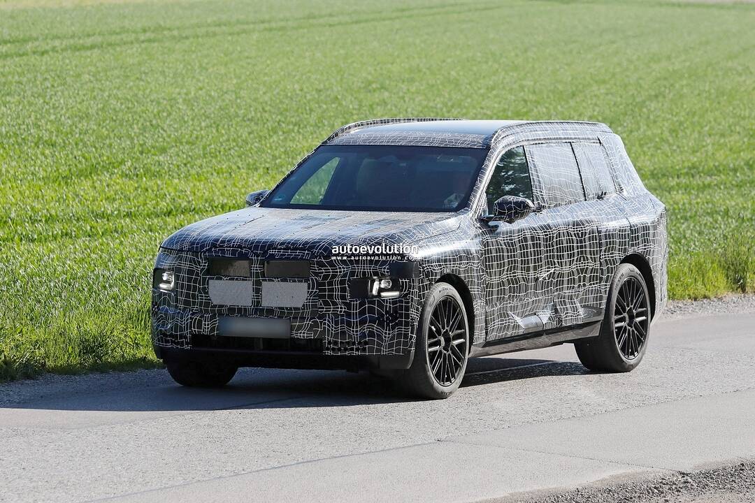 2027 BMW X7 (G67) - SCOOPS - NewCarscoops.com
