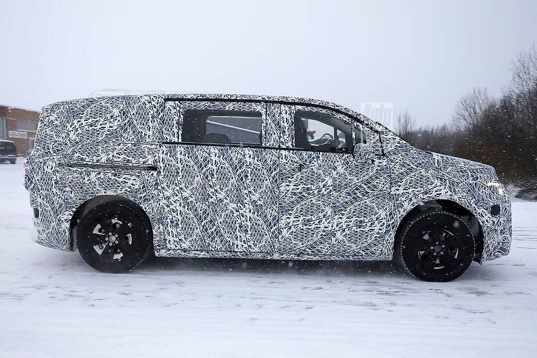 2026 Mercedes-Benz V-Class - SCOOPS - NewCarscoops.com