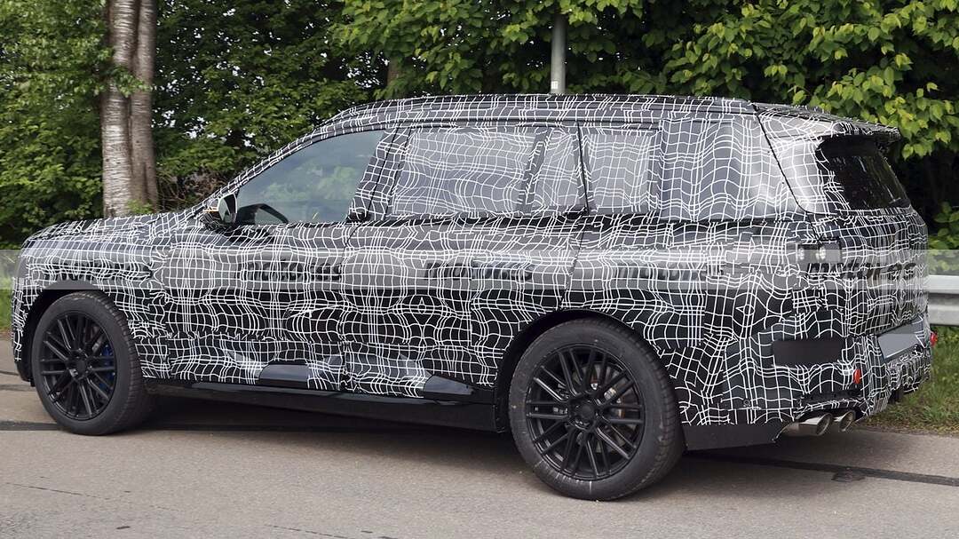 2027 BMW X7 (G67) - SCOOPS - NewCarscoops.com