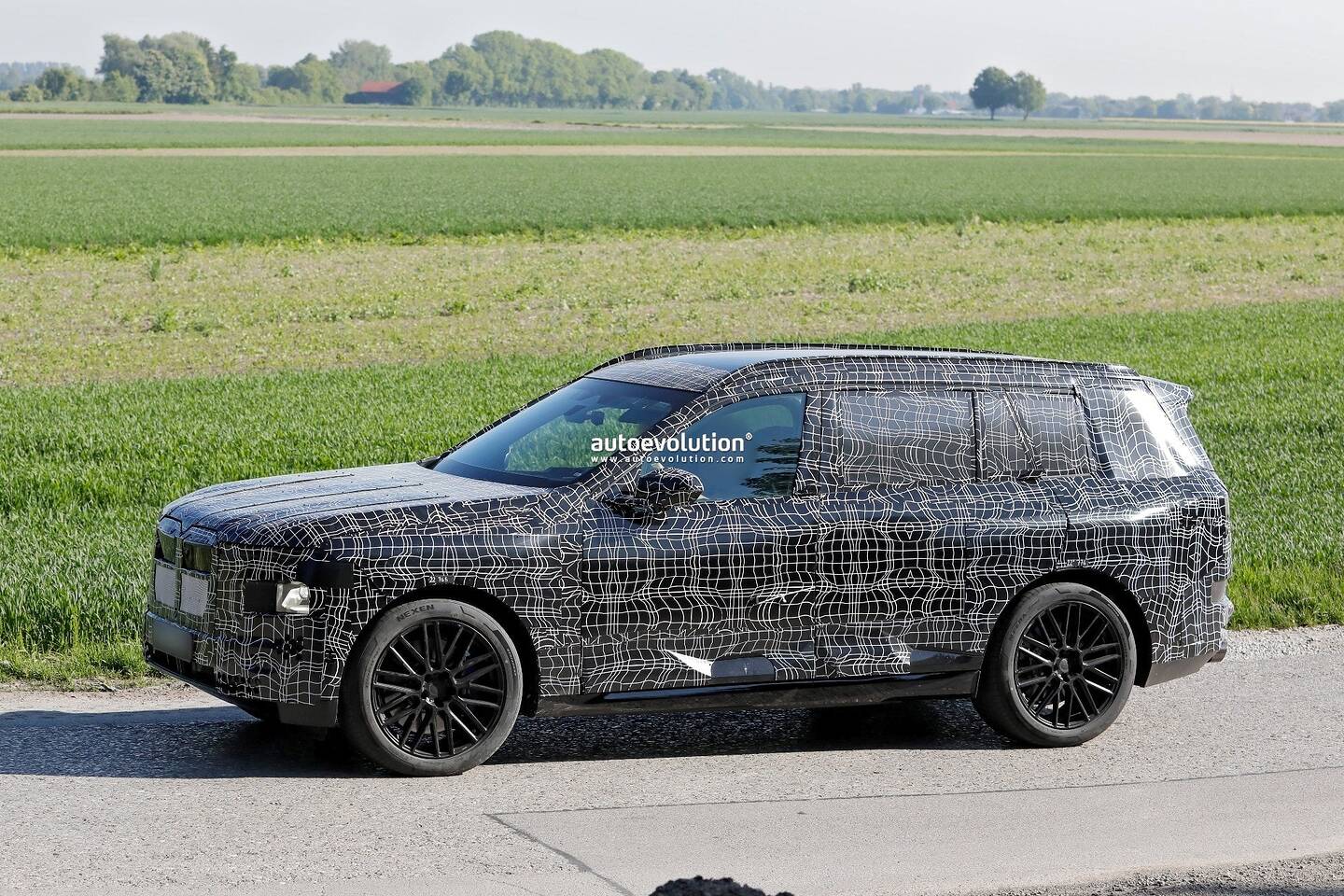 2027 BMW X7 (G67) - SCOOPS - NewCarscoops.com