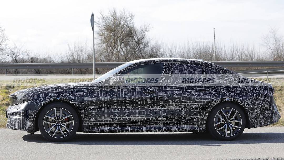 2027 BMW 5 Series/i5 LCI [G60/G61] - SCOOPS - NewCarscoops.com