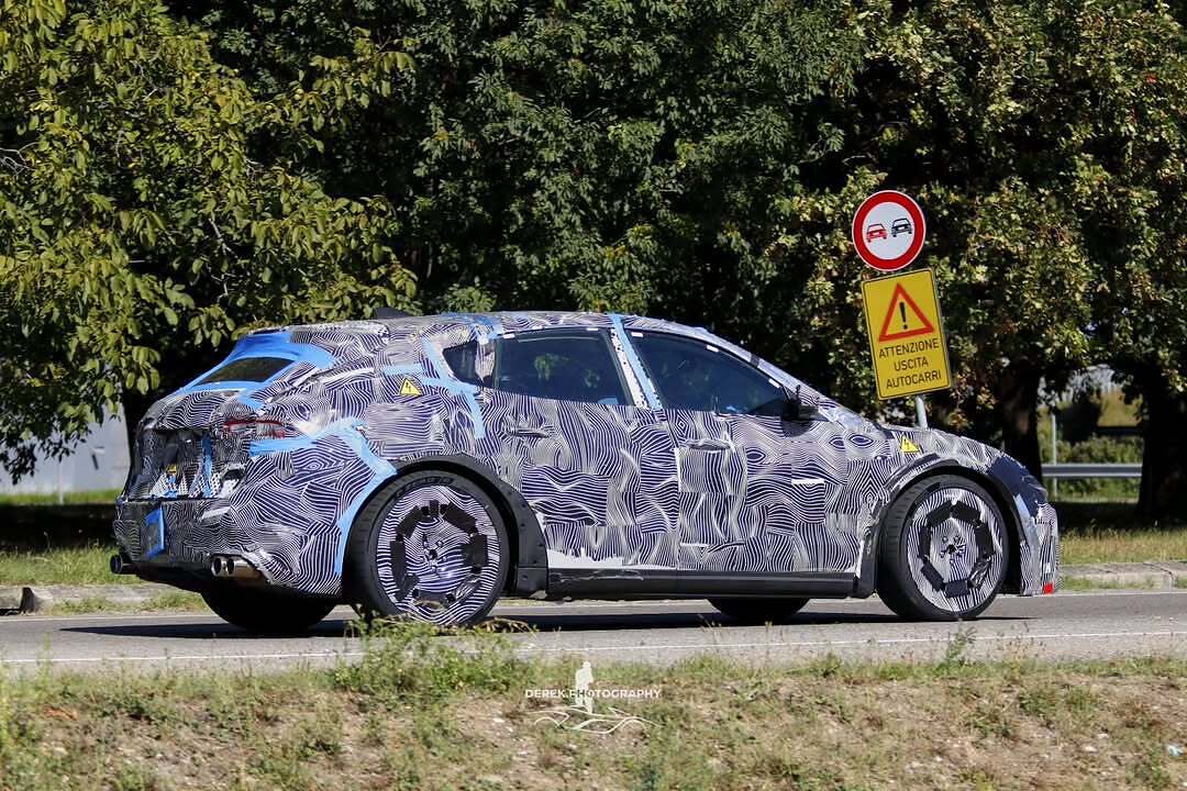 2026 Ferrari EV(F244) - Page 2 - SCOOPS - NewCarscoops.com