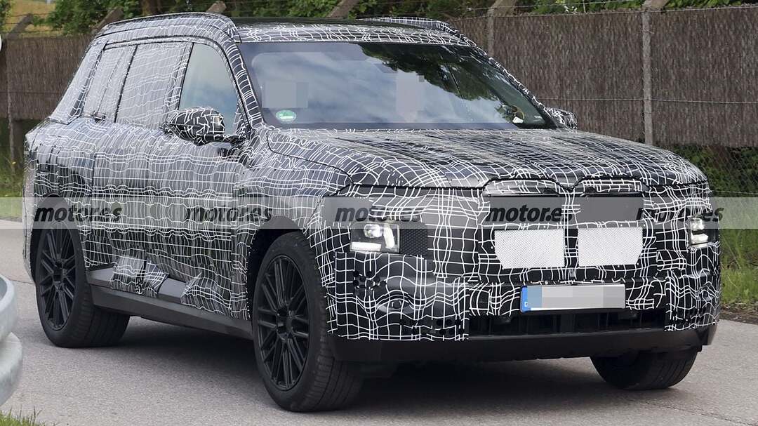 2027 BMW X7 (G67) - SCOOPS - NewCarscoops.com