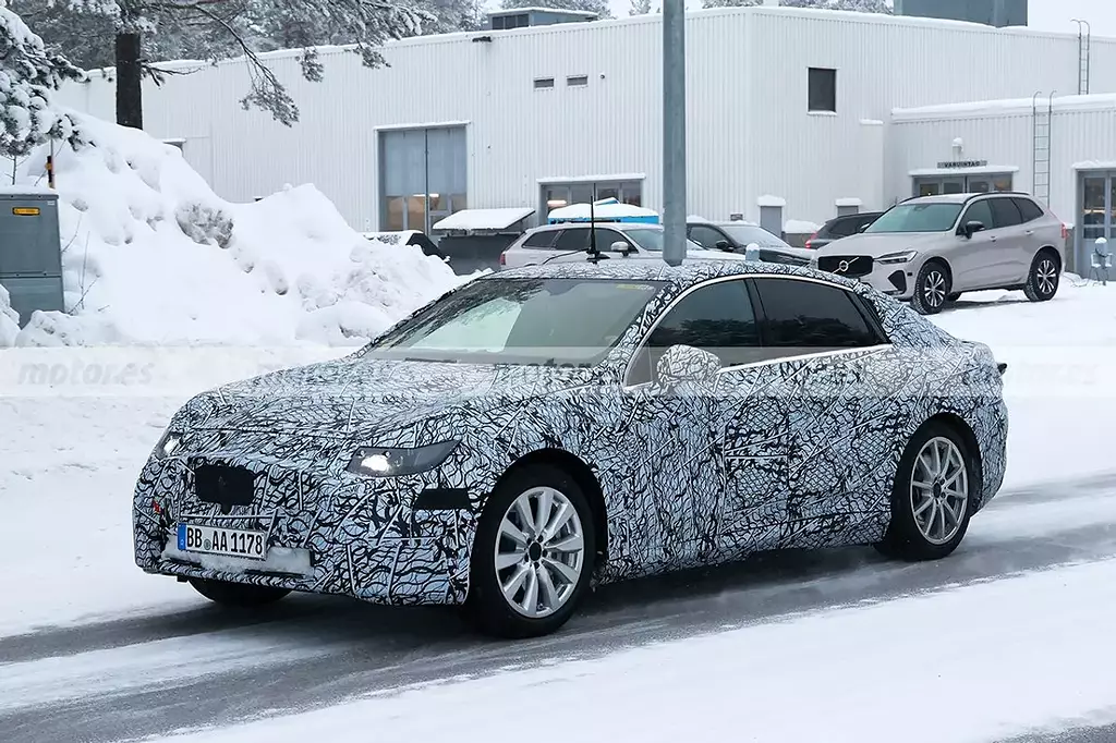 2026 Mercedes C Class Electric Scoops Newcarscoops