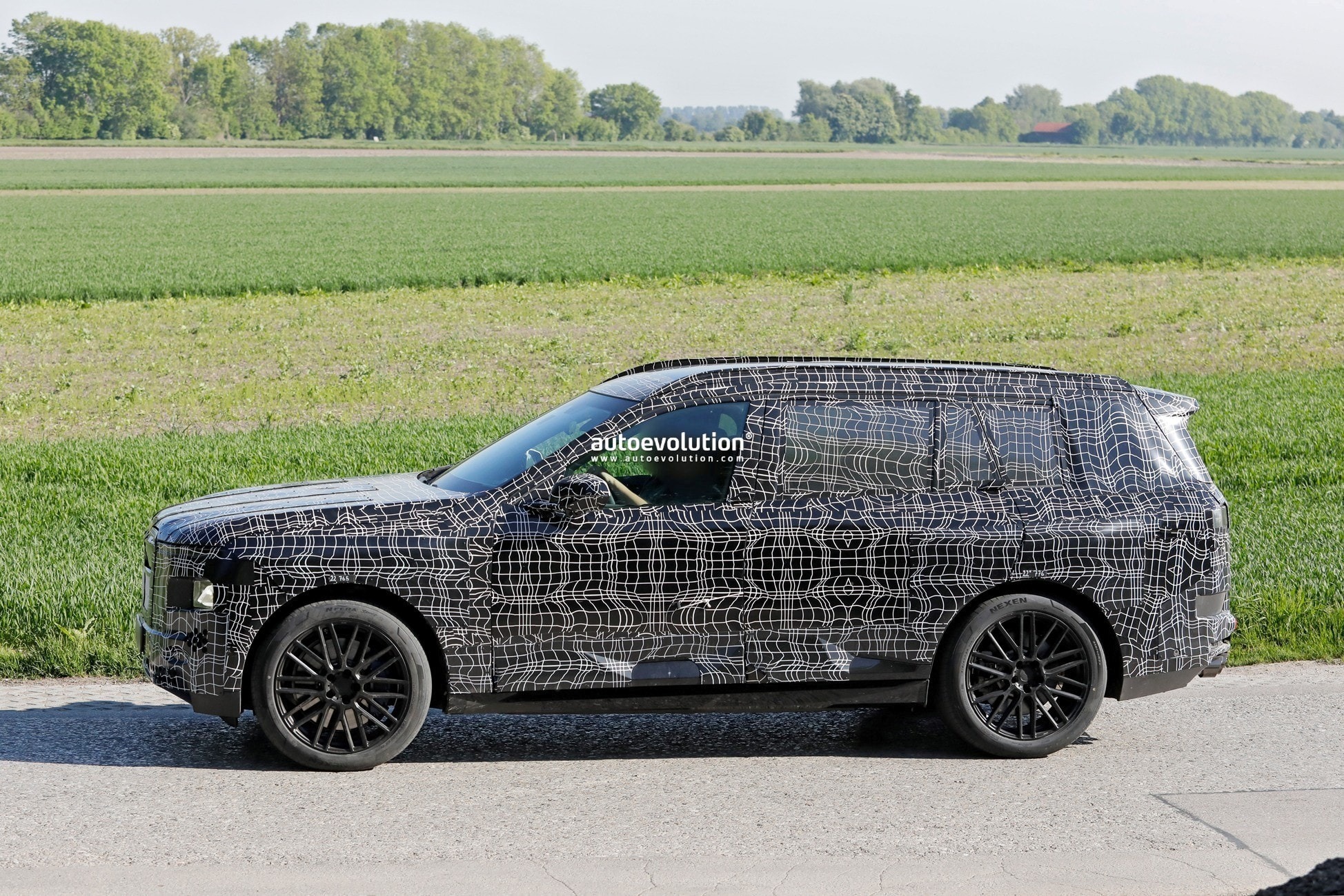 2027 BMW X7 (G67) - SCOOPS - NewCarscoops.com