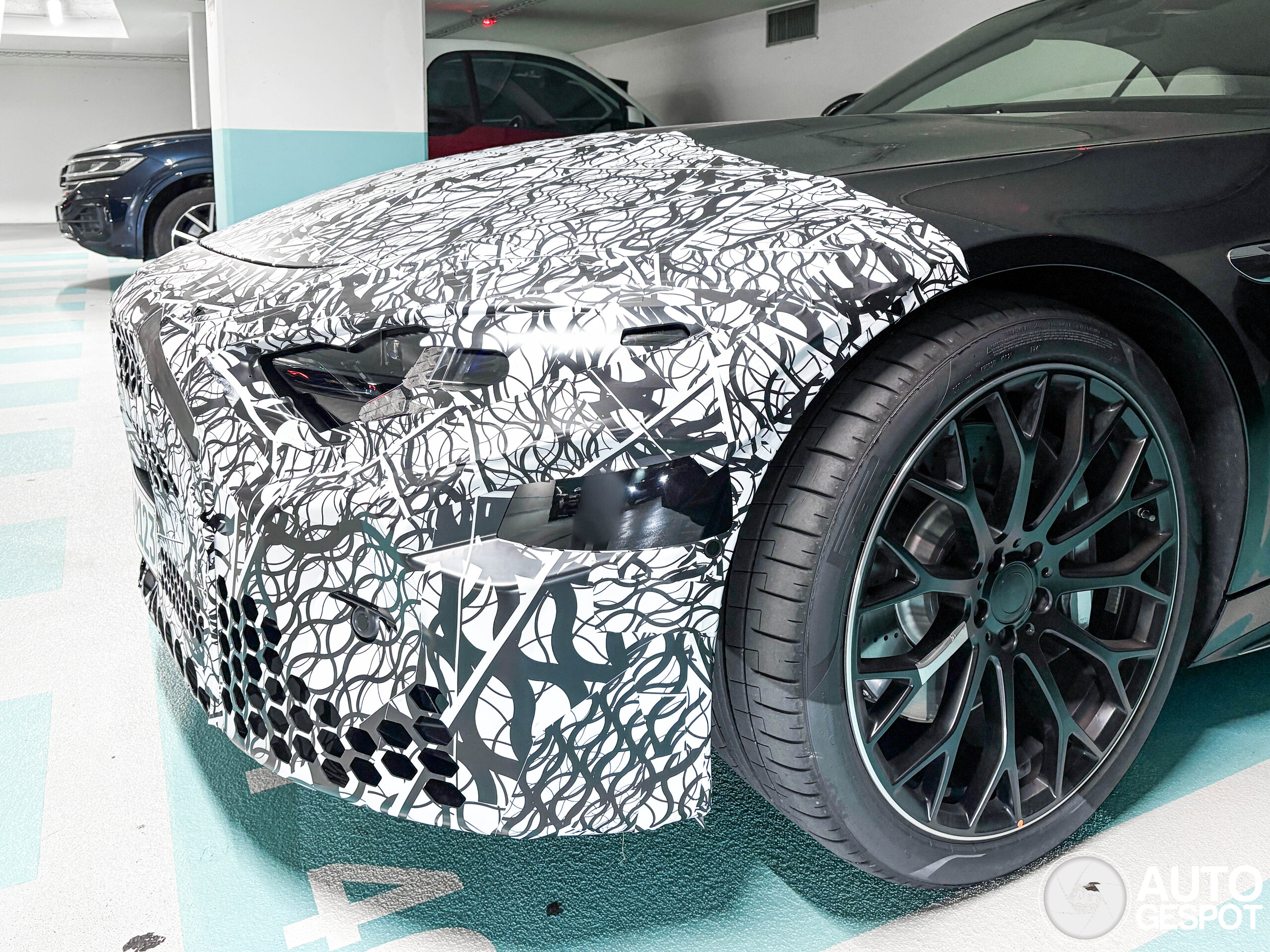 2027 Mercedes-Maybach SL spotted with almost no camouflage - SCOOPS ...