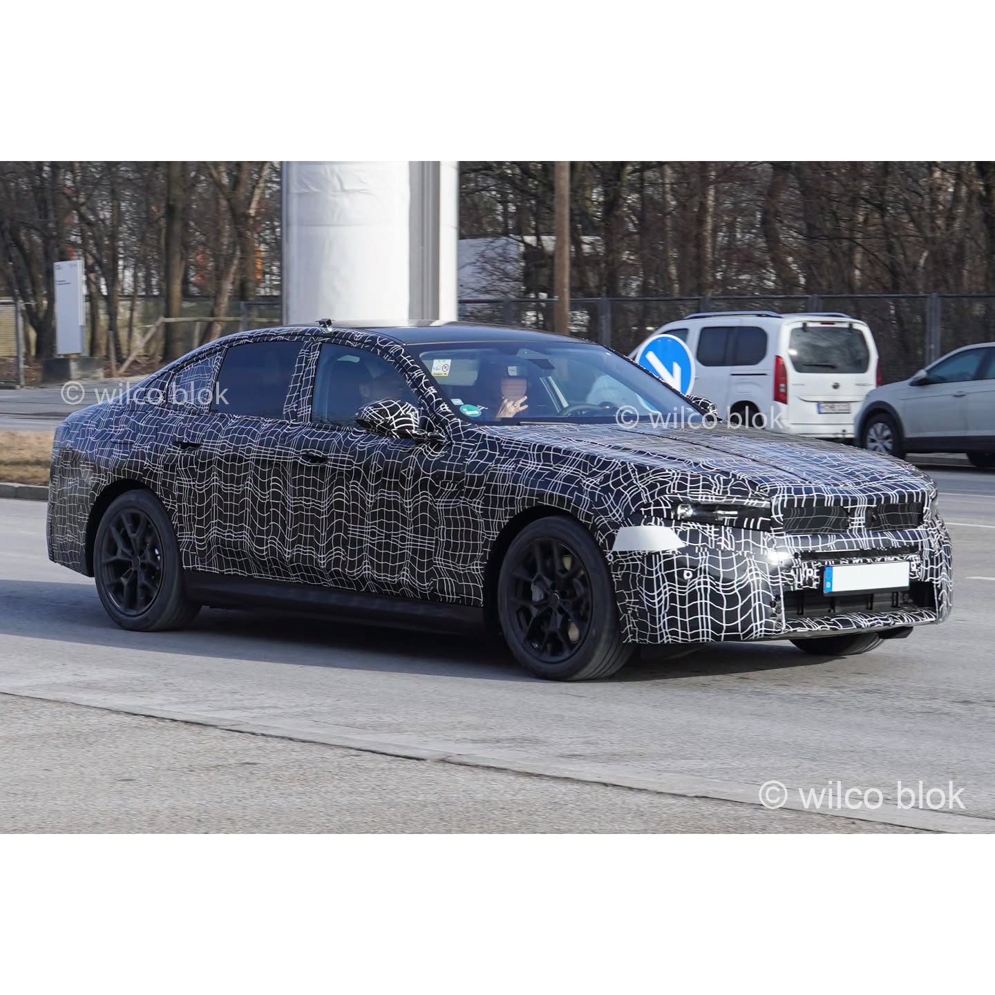 2027 BMW 5 Series/i5 LCI [G60/G61] - SCOOPS - NewCarscoops.com