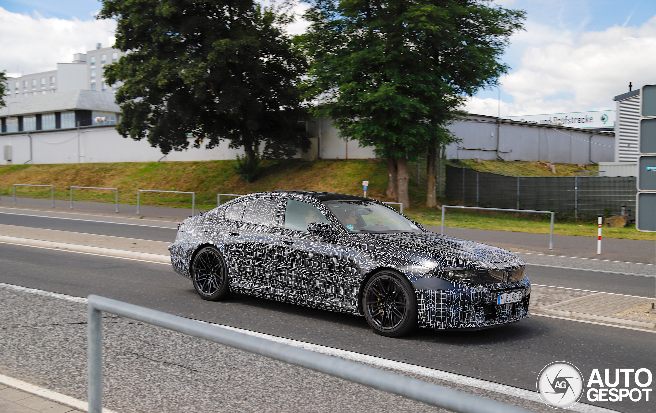 2027 BMW M5 - SCOOPS - NewCarscoops.com